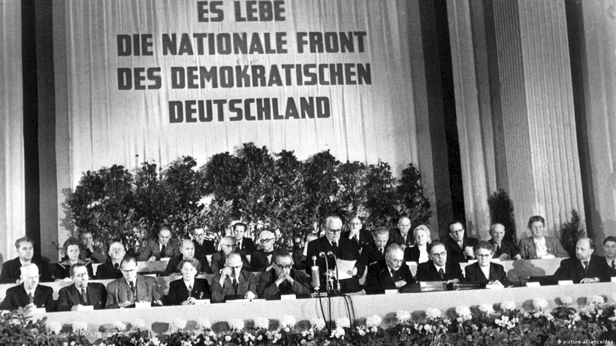 1949: Criação da República Democrática Alemã – DW – 07/10/2023