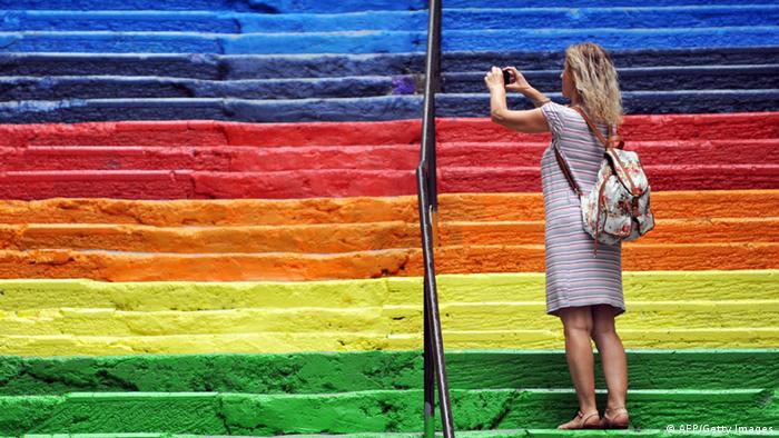 Bunte Sprache | DW Deutsch Lernen