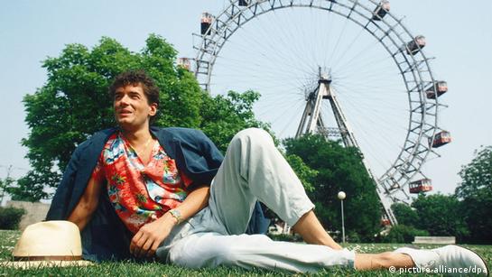 1998: Cantor Falco morre em acidente – DW – 06/02/2018