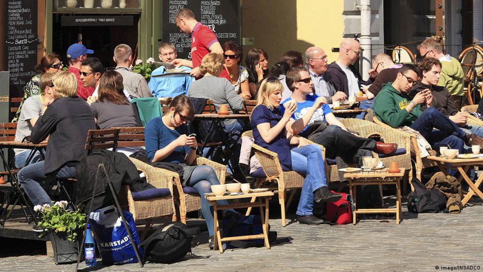 Right-wing on the rise in Sweden? – DW – 09/06/2018