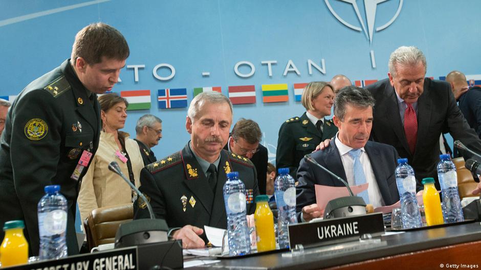 NATO agrees 'readiness plan' – DW – 06/04/2014