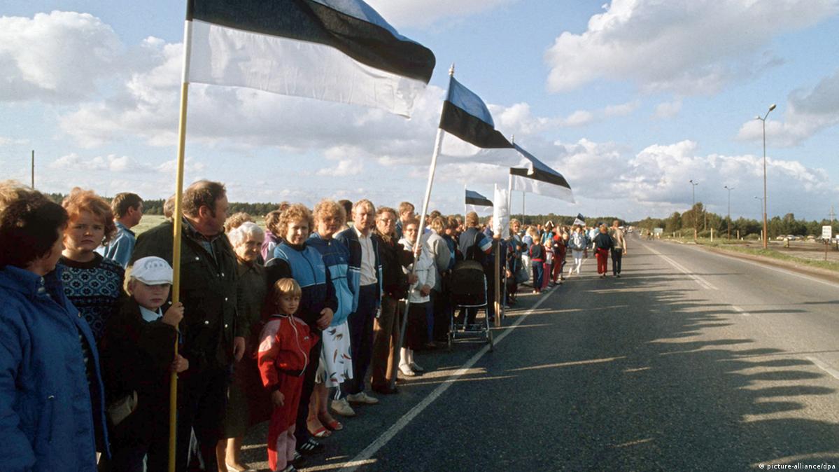 Series "Secret Heroe"s - Part 2: The Baltic: The Baltic Way – DW – 07 ...