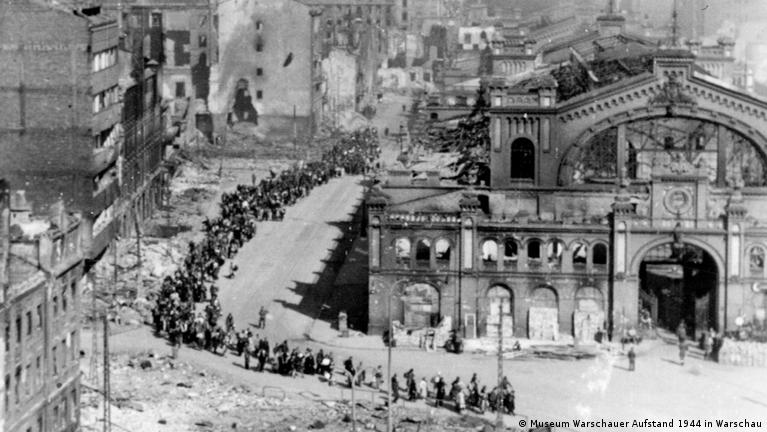 The wounds of Warsaw – DW – 08/01/2014