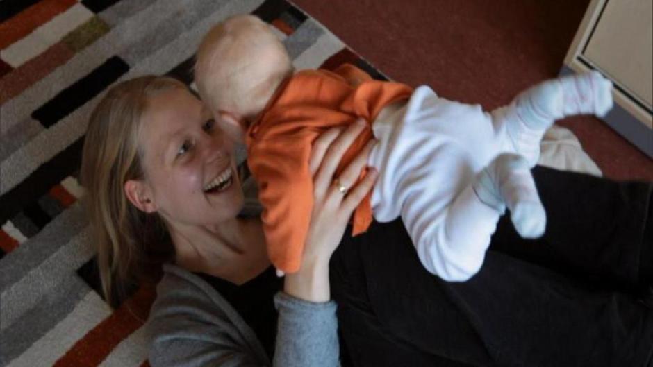 Smile, please! – DW – 08/18/2014