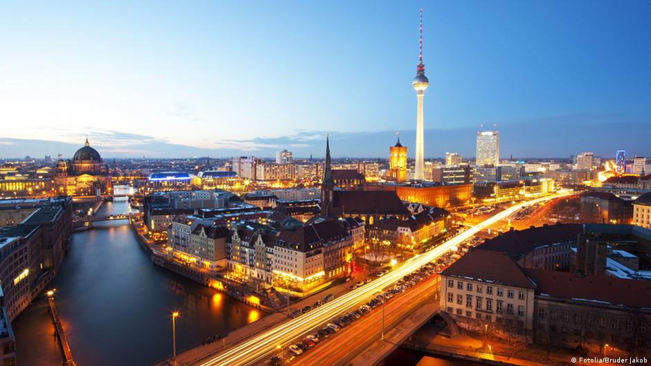 Berlin's endless search for football identity – DW – 09/10/2015