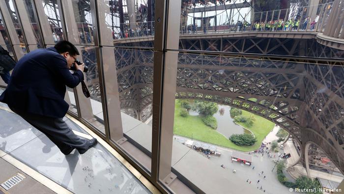 How High Is The First Floor Of Eiffel Tower | Viewfloor.co