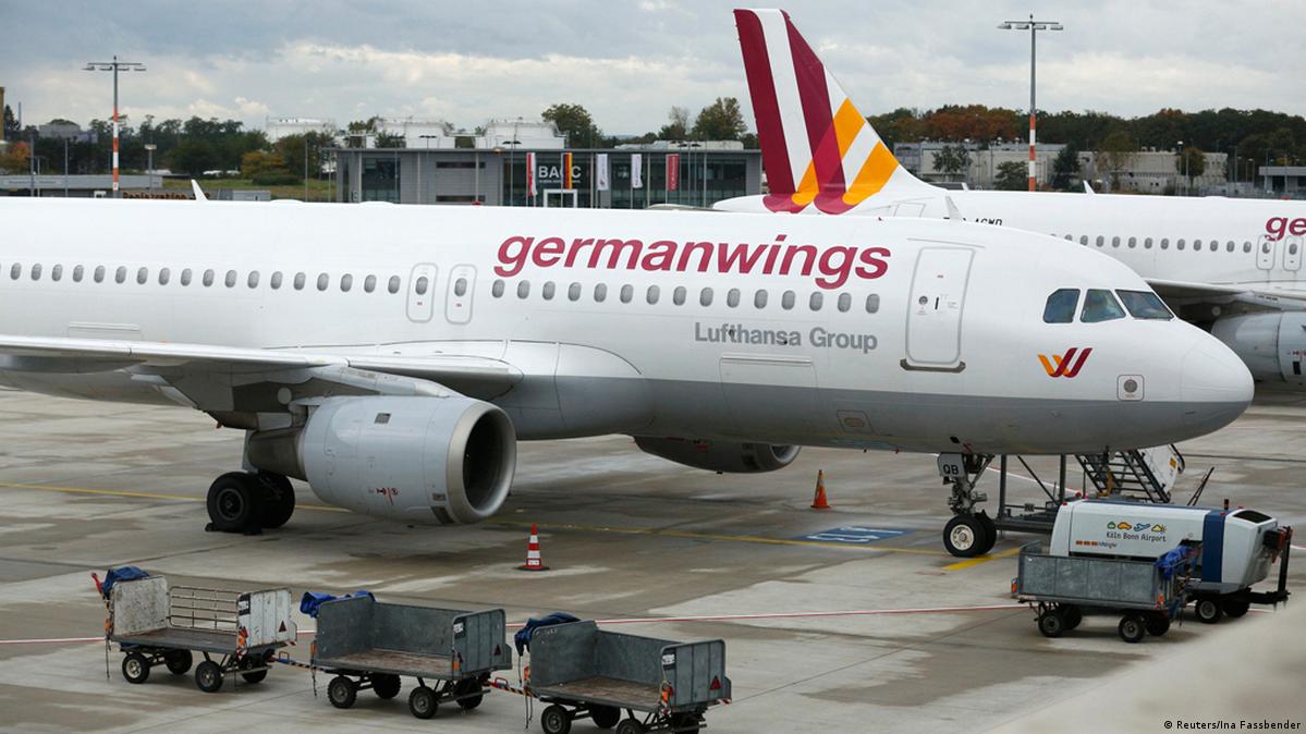 Germanwings pilots on strike – DW – 02/12/2015