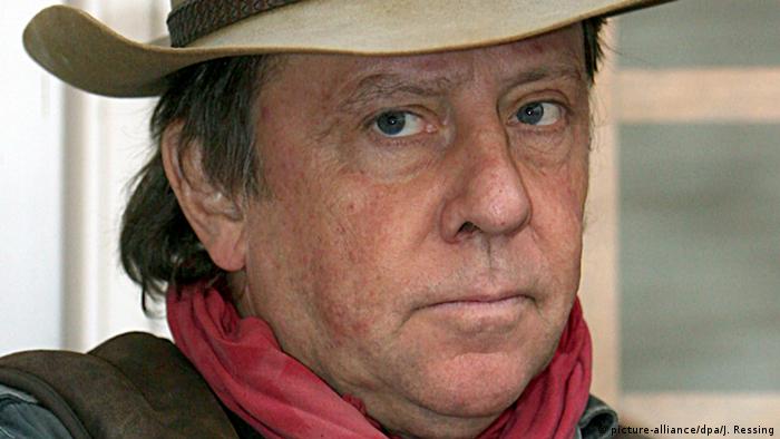 Gunter Demnig erhält Preis für ″Stolpersteine″ | Kultur | DW | 20.10.2014