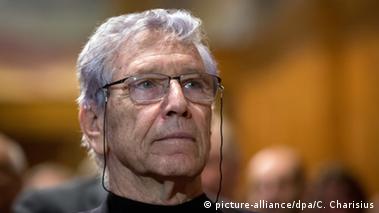 Oz honored in Germany – DW – 07/08/2015