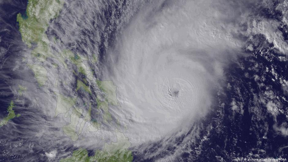 Mass evacuations ahead of typhoon – DW – 12/06/2014