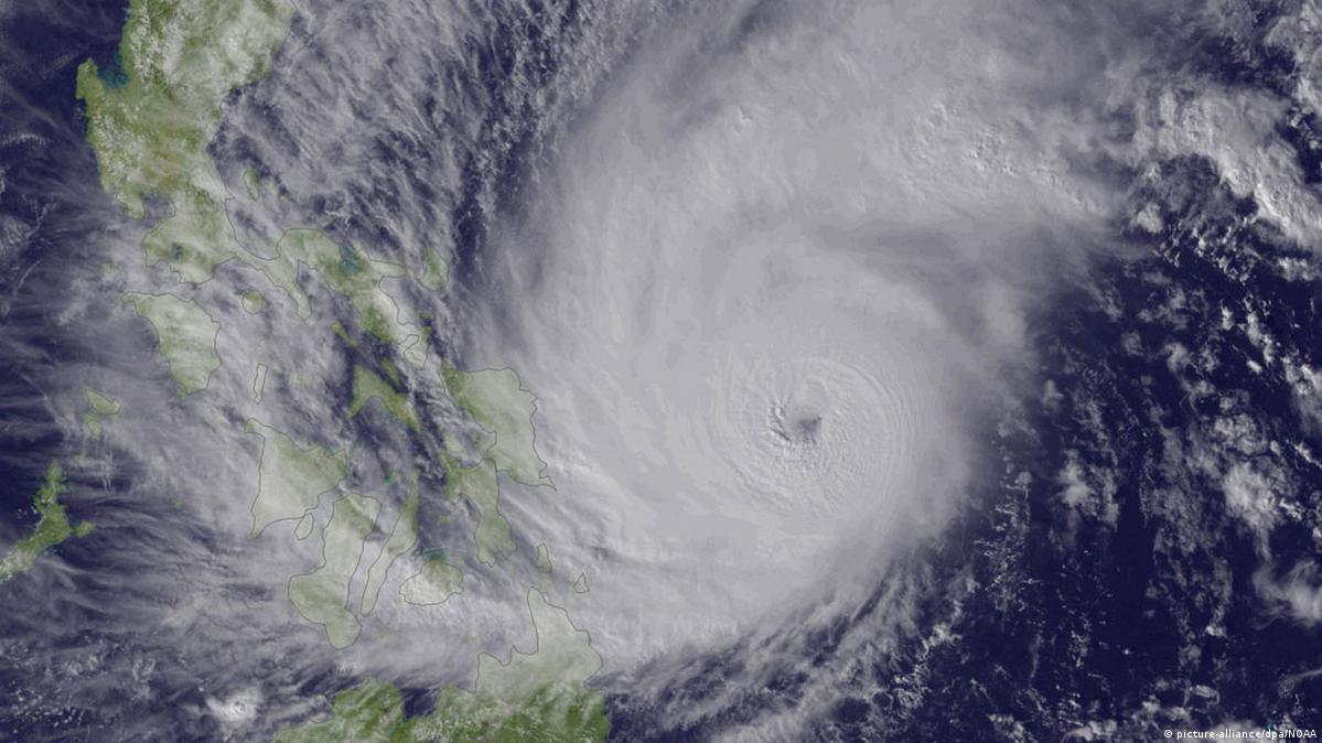 Mass evacuations ahead of typhoon – DW – 12/06/2014