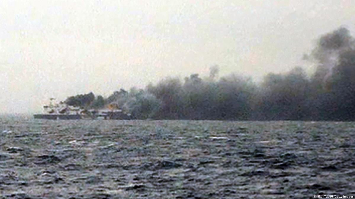 Confusion surrounds survivors of ferry fire – DW – 12/30/2014