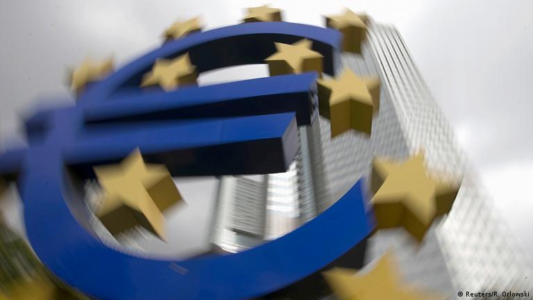 Euro drops to 11-year low – DW – 03/05/2015