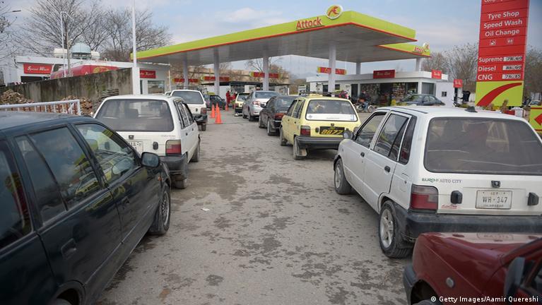 Pakistan's fuel crisis – DW – 01/27/2015