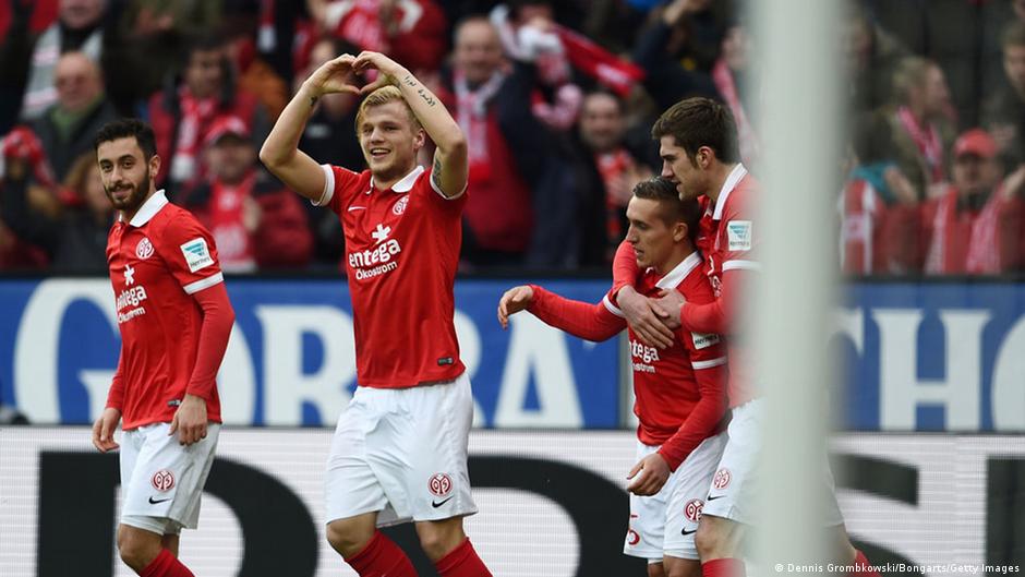 Geis signing sends optimistic message – DW – 06/23/2015