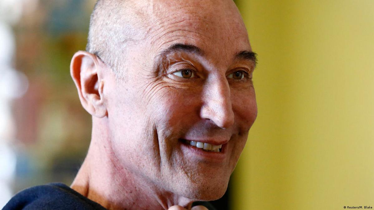 Sam Simon dies – DW – 03/10/2015