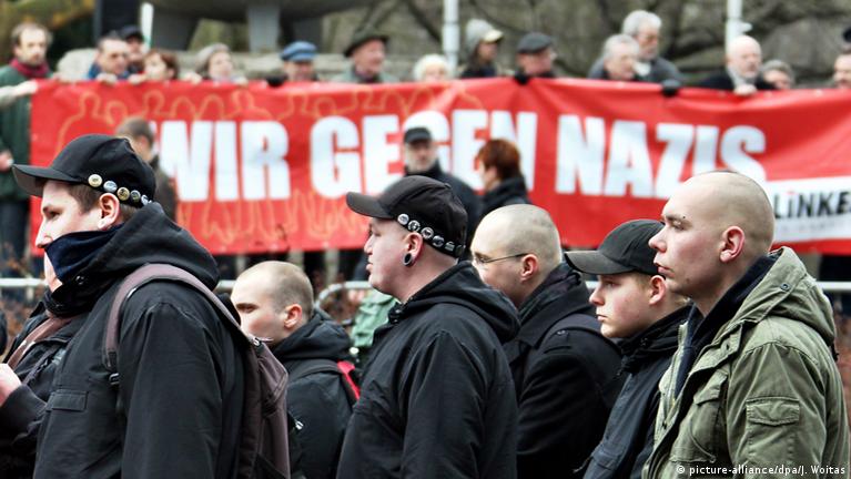 Local German governments demand 'politician stalker' law – DW – 02/26/2016