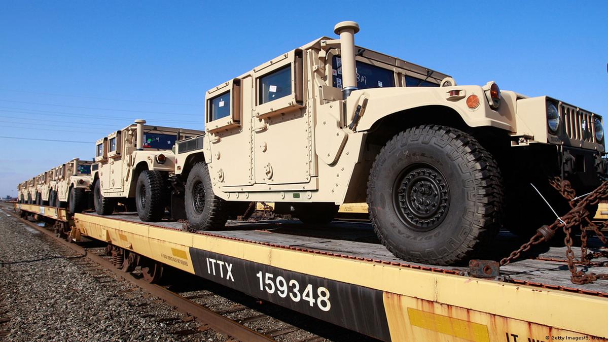 Oshkosh to build Humvee follow-up – DW – 08/26/2015
