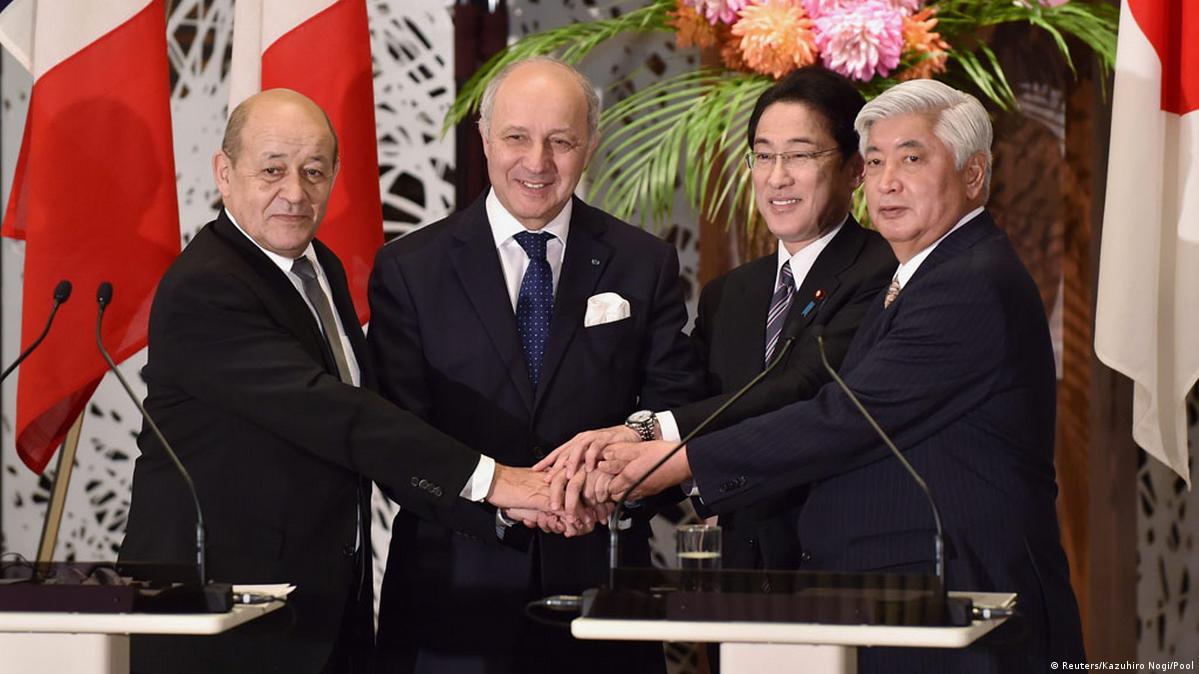 France and Japan sign arms pact