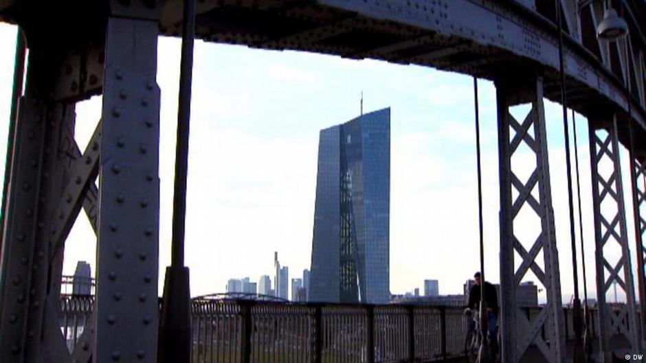 The New ECB Building in Frankfurt – DW – 03/19/2015