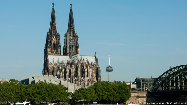 Riverside steps with a view of Cologne Cathedral