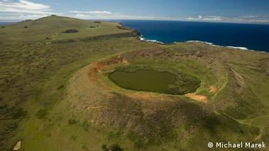 Reforesting Easter Island – DW – 04/08/2015