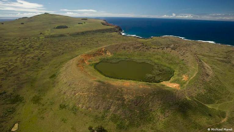 Reforesting Easter Island – DW – 04/08/2015