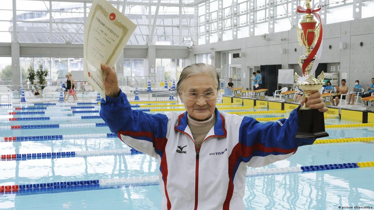 100-year-old's swimming record