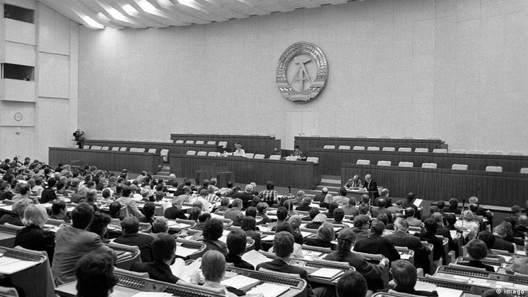 Die letzte DDR-Regierung im Netz erleben – DW – 09.04.2015