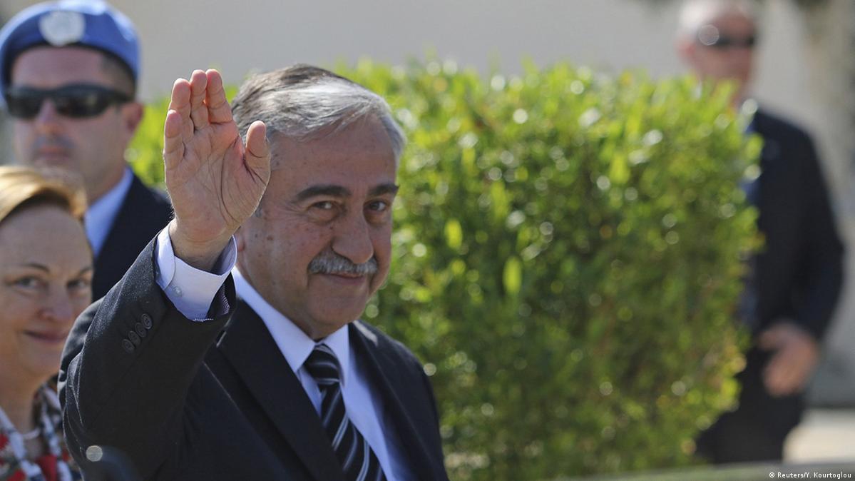 Cyprus talks resume amid renewed hope – DW – 05/15/2015