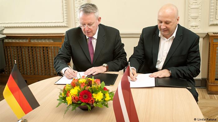 “An important signal at the right time” | Press Releases | DW | 15.05.2015