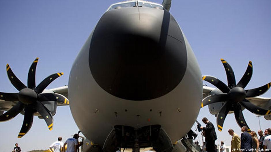 Airbus orders A400M engine checks – DW – 05/19/2015