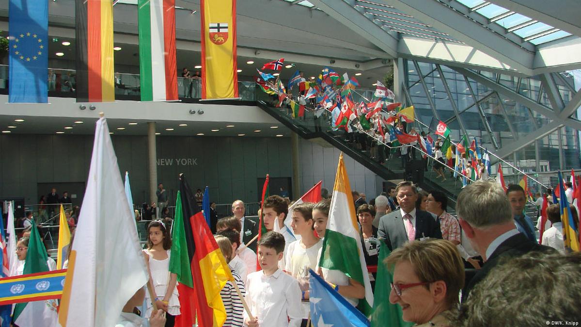 World Conference Center Bonn eröffnet – DW – 07.06.2015