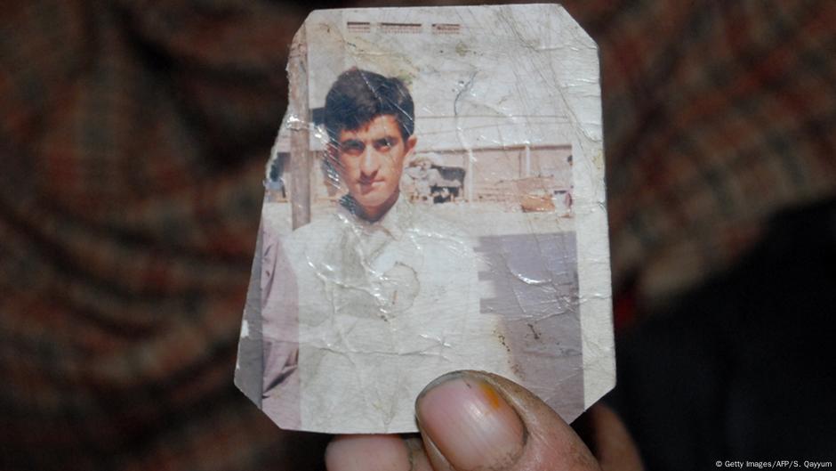 Pakistan Hangs Teenage Convict Dw 08 04 2015