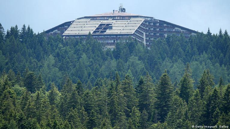 The mystery of the Bilderberg conference – DW – 06/12/2015