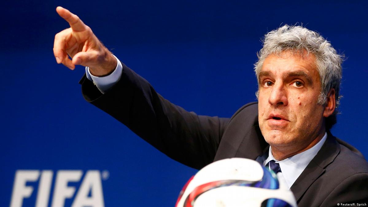 FIFA director resigns – DW – 06/11/2015