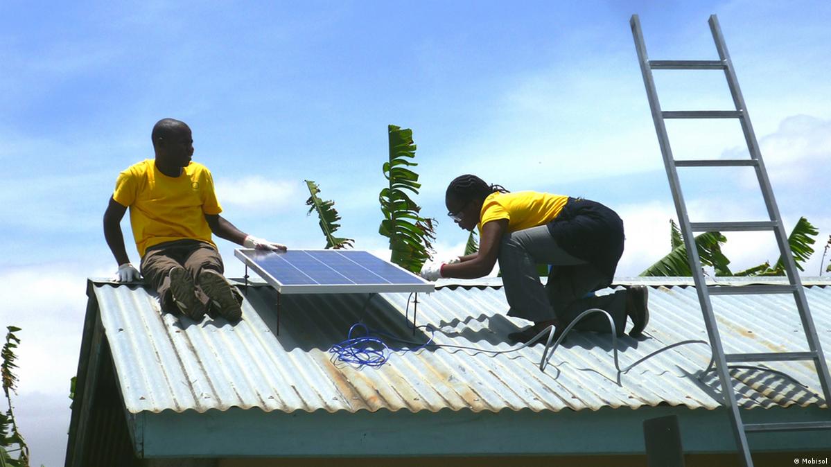 Solar power for all? – DW – 07/15/2015