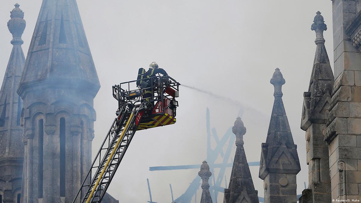 Fire ravages a historic basilica in France