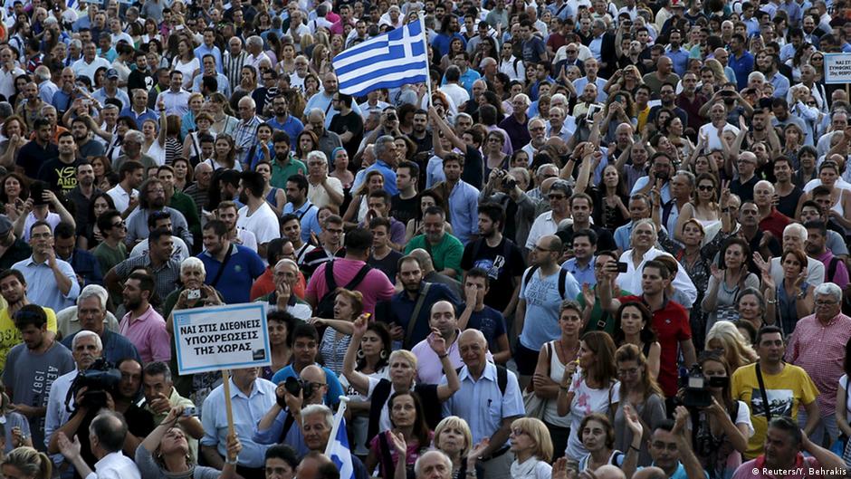 Greek protesters urge government to reach a deal – DW – 06/19/2015