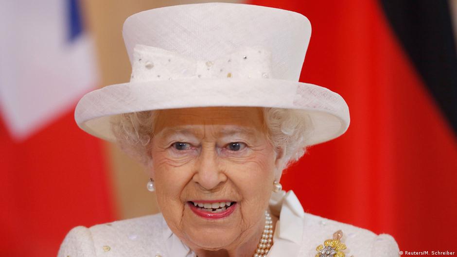 Queen Elizabeth sets royal record