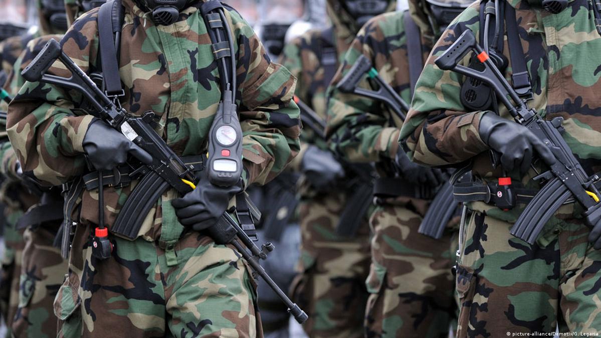 Ejército colombiano anuncia retiro de nueve oficiales – DW – 25/05/2020