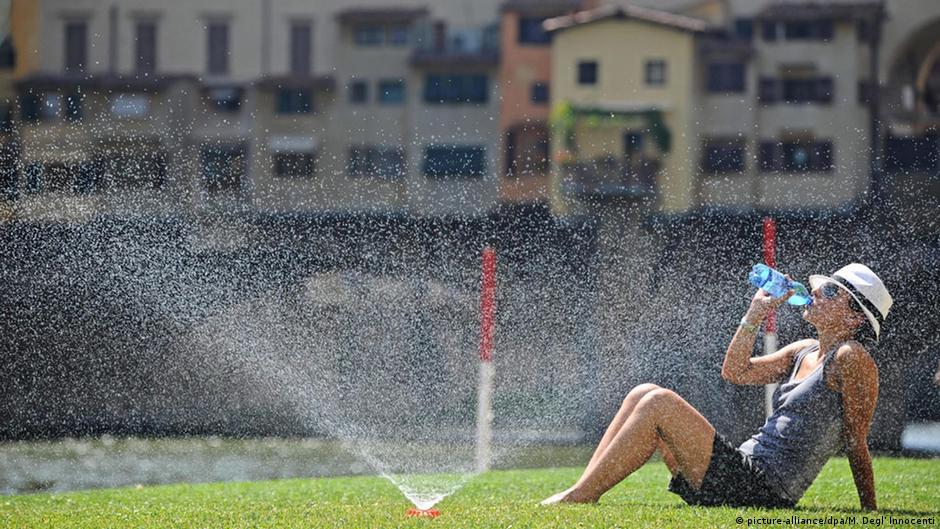 Europe reels under scorching heat wave – DW – 07/04/2015