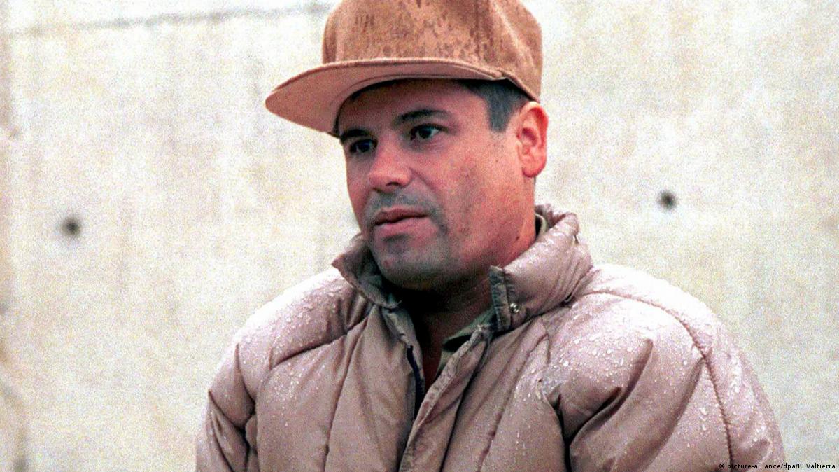 New US extradition order for 'El Chapo' – DW – 09/23/2015