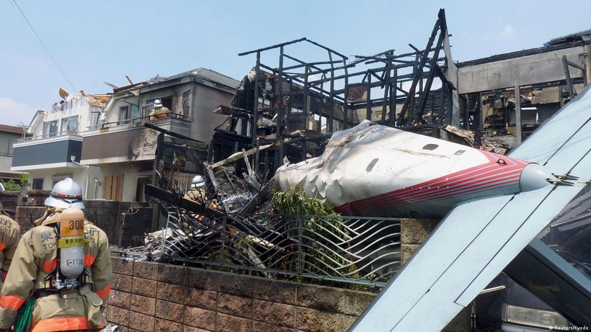 Plane crash kills three in Tokyo suburb