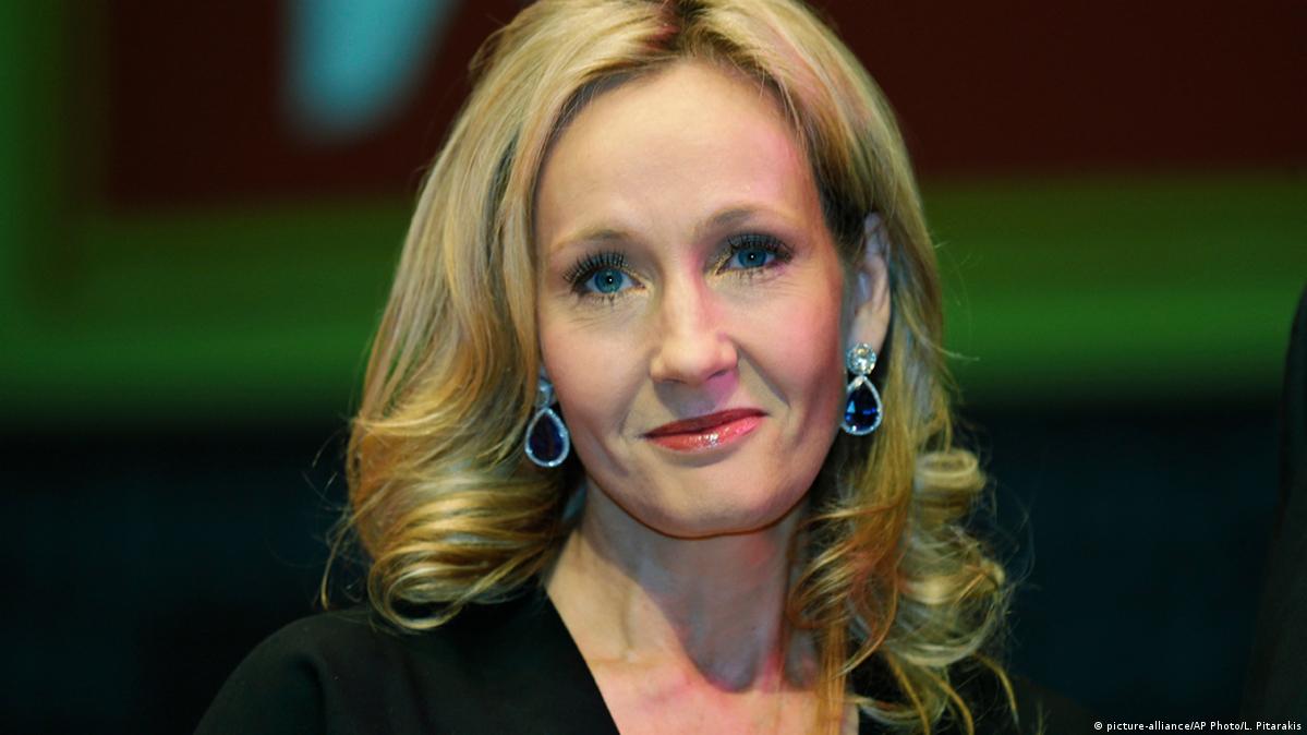 Happy 50th, J.K. Rowling! – DW – 07/31/2015
