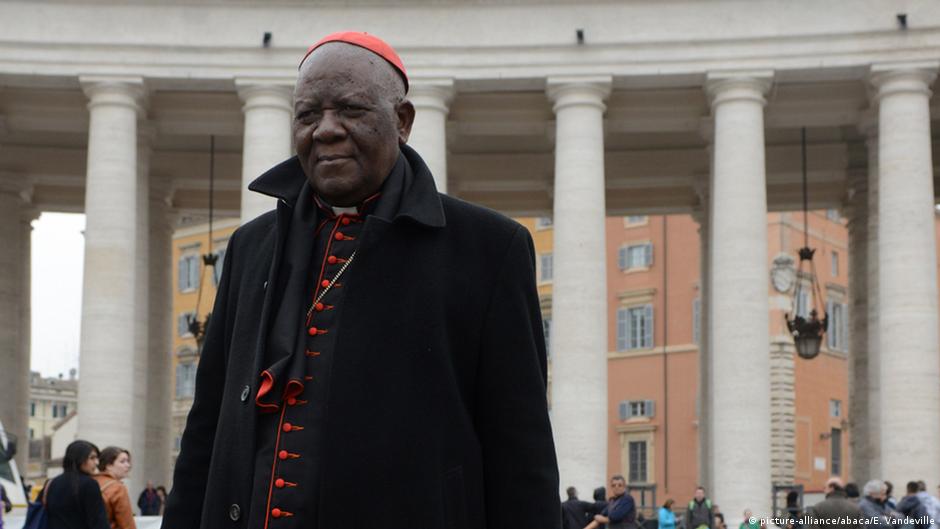 Le Cardinal Tumi parle de l’intégrisme religieux – DW – 12/08/2015