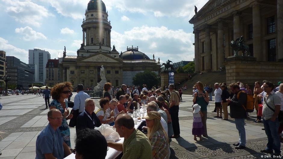 Berlin faith groups unite for 'Long Night of Religions' – DW – 08/30/2015