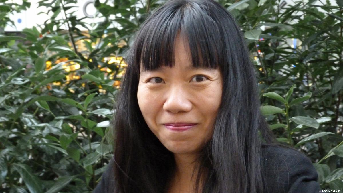 Guo Xiaolu: "Language means dignity and identity" – DW – 09/09/2015