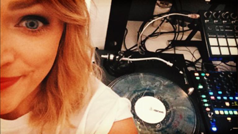 Josephine Müller's fact sheet – DW – 09/20/2015