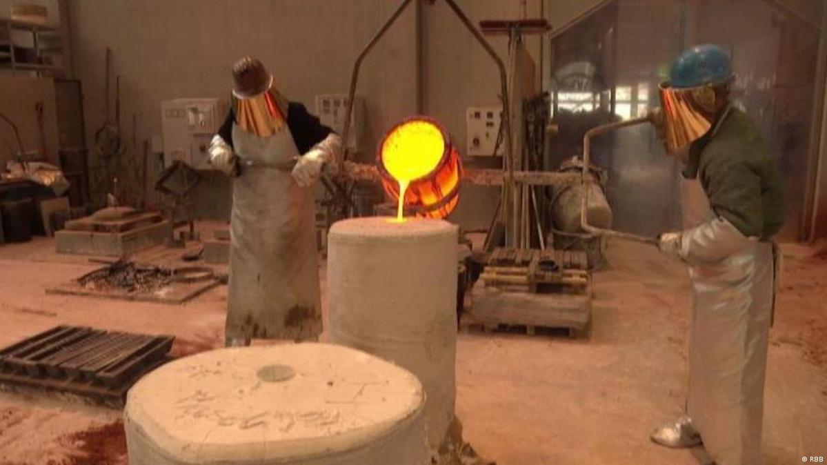 Art foundry with a history – DW – 12/08/2016